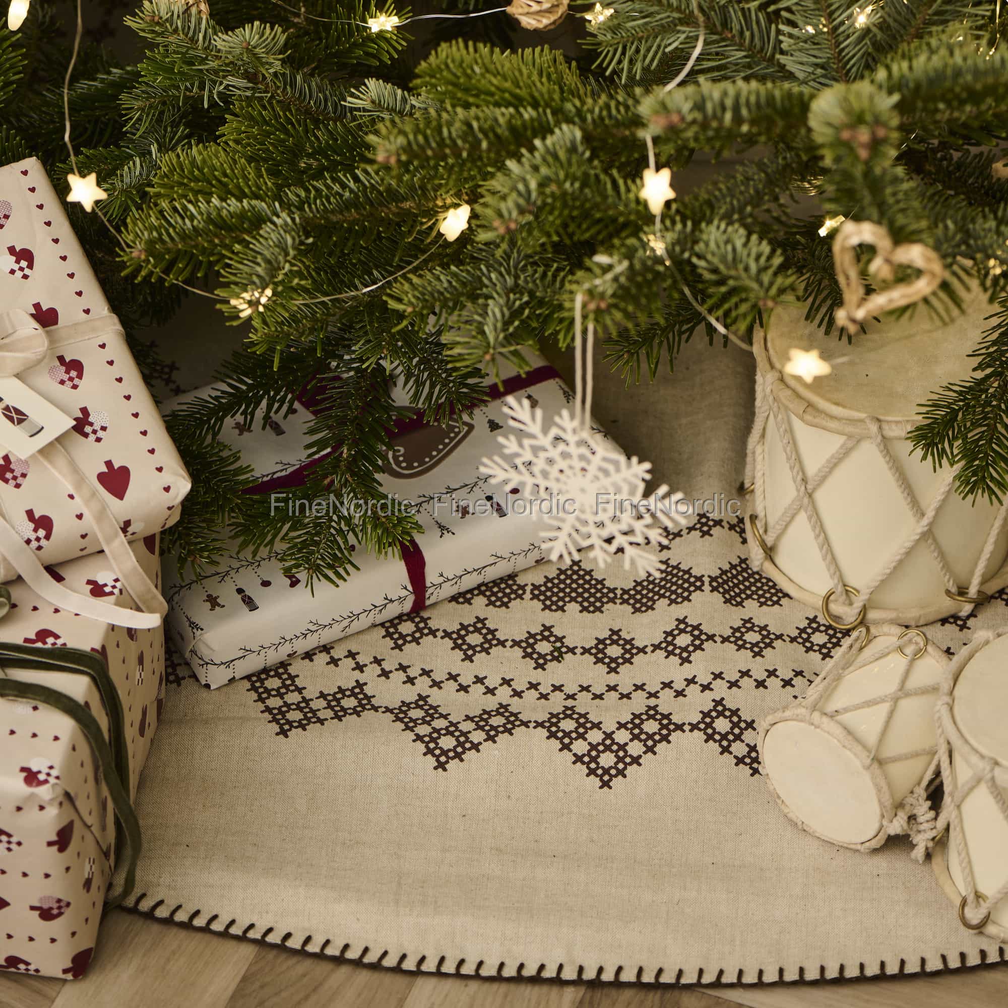 Ib Laursen Christmas Tree Rug Natural with Dark Brown Pattern and ...