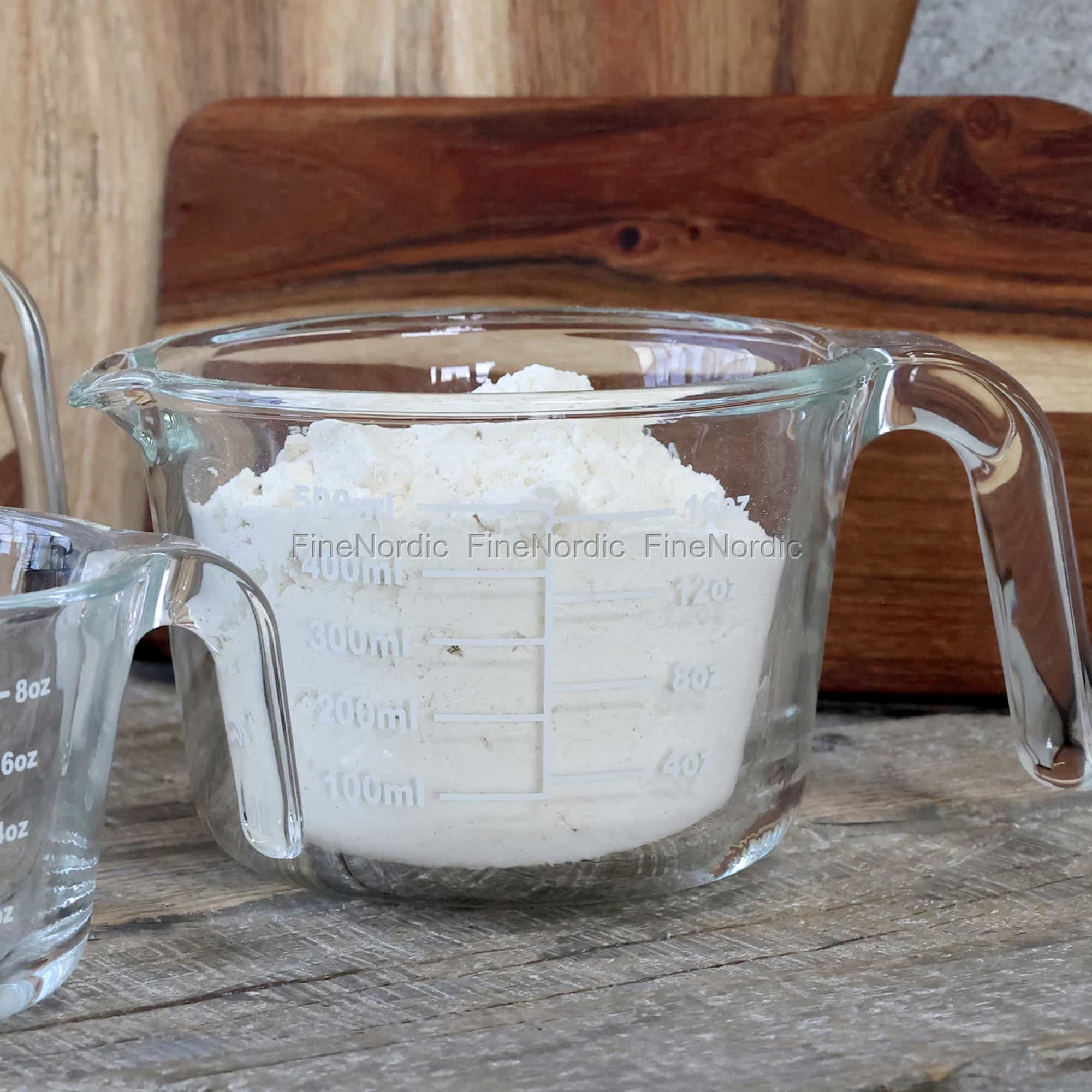 Chic Antique Jug with Measuring Scale 500 ml