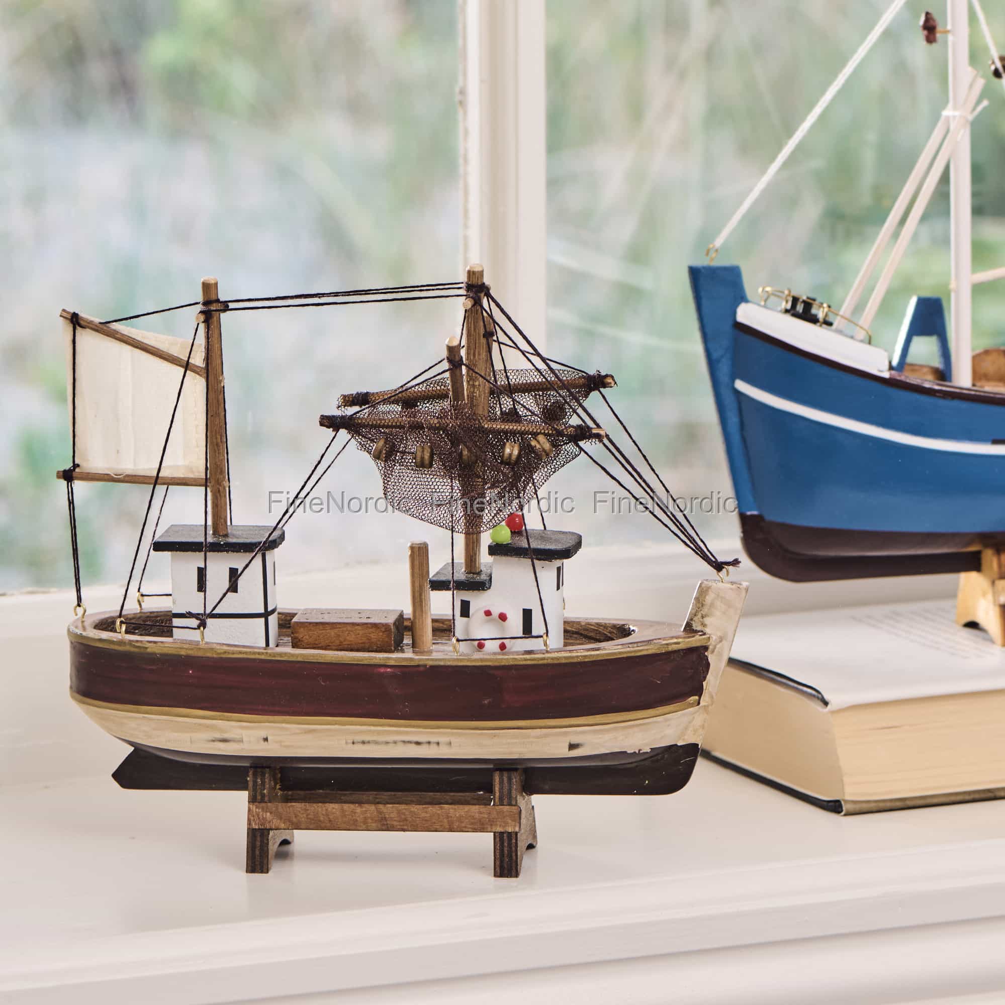 Ib Laursen Fishing Cutter - 2 Nets Cream Coloured Sail